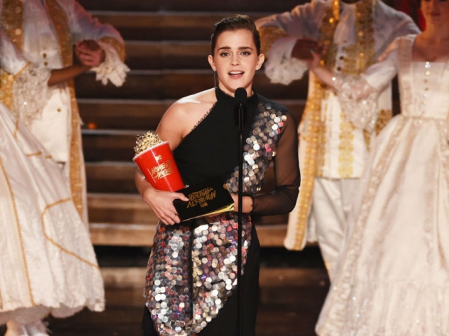 Emma Watson Wins First Ever Gender-Neutral Acting Award - The-Leaky ...